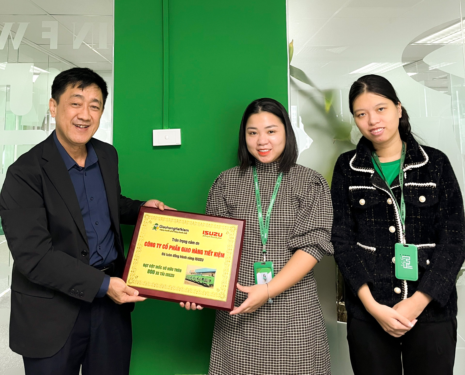 ISUZU VIET NAM EXPRESSES GRATITUDE TO GIAO HANG TIET KIEM JSC., (GHTK ...